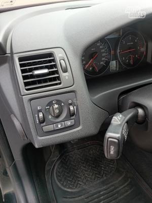 Melns Volvo V50 2012 Viļņa, ar dzinēja tilpumu 1.60 L un nobraukumu 246 tūkst. km par 3600 €, foto 16 vietnē AUTOMOTO.COM.LV