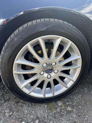 Черный Вольво В50 2012 в Каунас, объемом двигателя 1.56 л и пробегом 264 тыс. км за 3800 €, фото 28 на AUTOMOTO.COM.LV