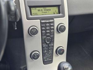 Melns Volvo V50 2012 Viļņa, ar dzinēja tilpumu 1.99 L un nobraukumu 315 tūkst. km par 3999 €, foto 22 vietnē AUTOMOTO.COM.LV
