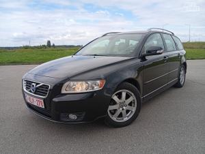 Black Volvo V50 2012 in Siauliai, with an engine capacity of 1.60 L and mileage of 246 thousand km for 3500 €, photo  on AUTOMOTO.COM.LV