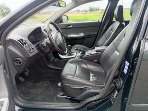 Black Volvo V50 2012 in Siauliai, with an engine capacity of 1.60 L and mileage of 246 thousand km for 3500 €, photo 17 on AUTOMOTO.COM.LV