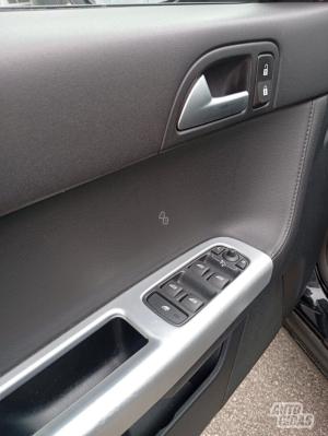 Black Volvo V50 2012 in Siauliai, with an engine capacity of 1.60 L and mileage of 246 thousand km for 3500 €, photo 22 on AUTOMOTO.COM.LV