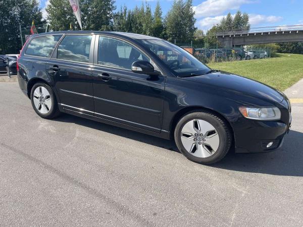 Melns Volvo V50 2012 Kauņa, ar dzinēja tilpumu 1.56 L un nobraukumu 247 tūkst. km par 3450 €, foto 3 vietnē AUTOMOTO.COM.LV
