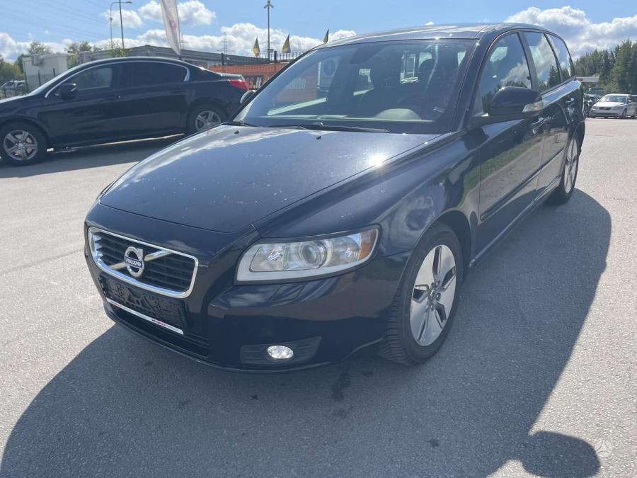 Melns Volvo V50 2012 Kauņa, ar dzinēja tilpumu 1.56 L un nobraukumu 247 tūkst. km par 3450 €, foto 6 vietnē AUTOMOTO.COM.LV