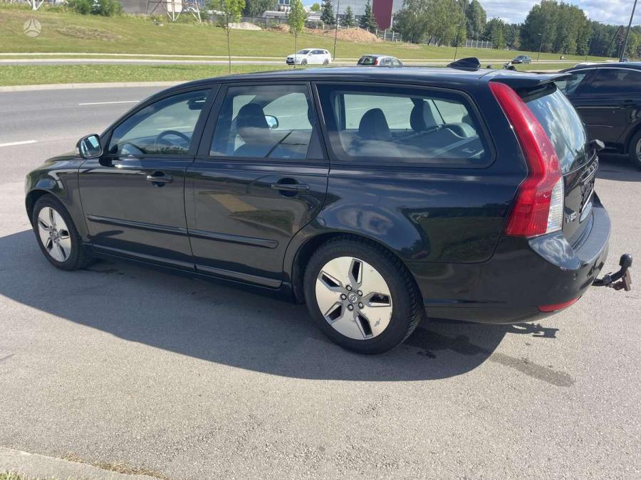 Melns Volvo V50 2012 Kauņa, ar dzinēja tilpumu 1.56 L un nobraukumu 247 tūkst. km par 3450 €, foto 10 vietnē AUTOMOTO.COM.LV