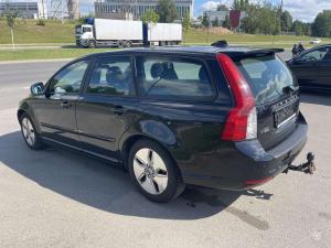 Melns Volvo V50 2012 Kauņa, ar dzinēja tilpumu 1.56 L un nobraukumu 247 tūkst. km par 3450 €, foto 11 vietnē AUTOMOTO.COM.LV