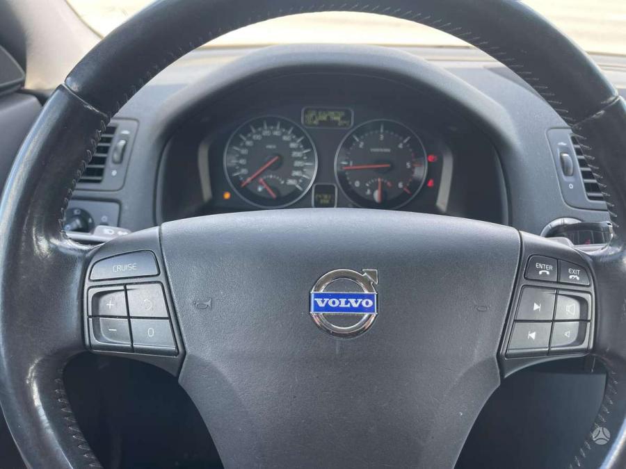 Melns Volvo V50 2012 Kauņa, ar dzinēja tilpumu 1.56 L un nobraukumu 247 tūkst. km par 3450 €, foto 20 vietnē AUTOMOTO.COM.LV