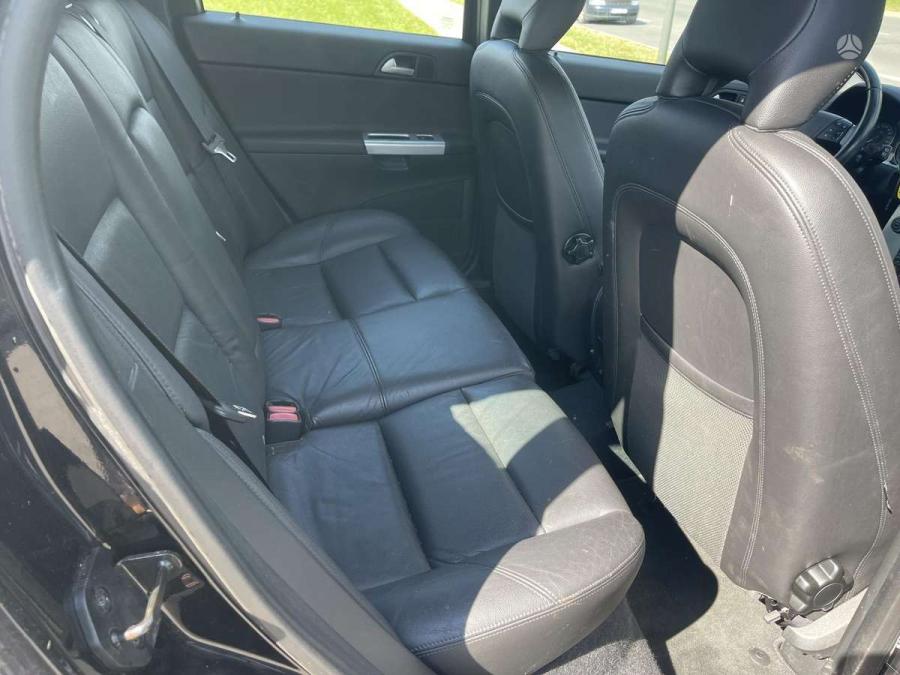 Melns Volvo V50 2012 Kauņa, ar dzinēja tilpumu 1.56 L un nobraukumu 247 tūkst. km par 3450 €, foto 27 vietnē AUTOMOTO.COM.LV