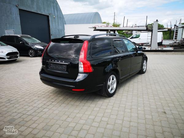 Melns Volvo V50 2012 Radviliškis, ar dzinēja tilpumu 1.60 L un nobraukumu 226 tūkst. km par 3850 €, foto 6 vietnē AUTOMOTO.COM.LV