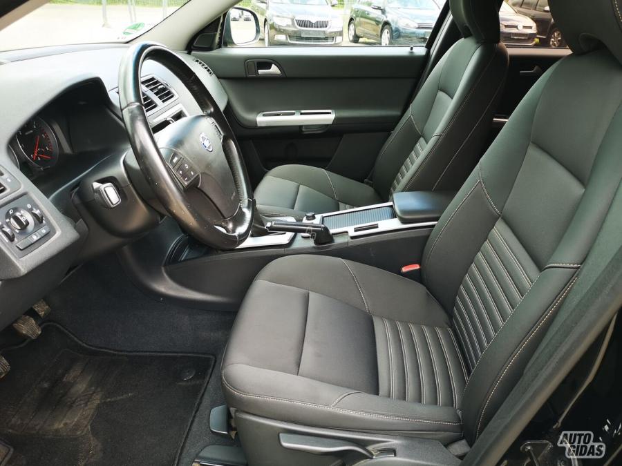 Black Volvo V50 2012 in Radviliskis, with an engine capacity of 1.60 L and mileage of 226 thousand km for 3850 €, photo 12 on AUTOMOTO.COM.LV