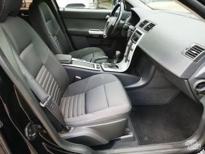 Black Volvo V50 2012 in Radviliskis, with an engine capacity of 1.60 L and mileage of 226 thousand km for 3850 €, photo 16 on AUTOMOTO.COM.LV