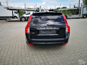 Black Volvo V50 2012 in Radviliskis, with an engine capacity of 1.60 L and mileage of 226 thousand km for 3850 €, photo 17 on AUTOMOTO.COM.LV