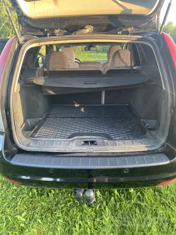 Melns Volvo V50 2012 Rēzekne, ar dzinēja tilpumu 1.60 L un nobraukumu 242 tūkst. km par 3000 €, foto 6 vietnē AUTOMOTO.COM.LV