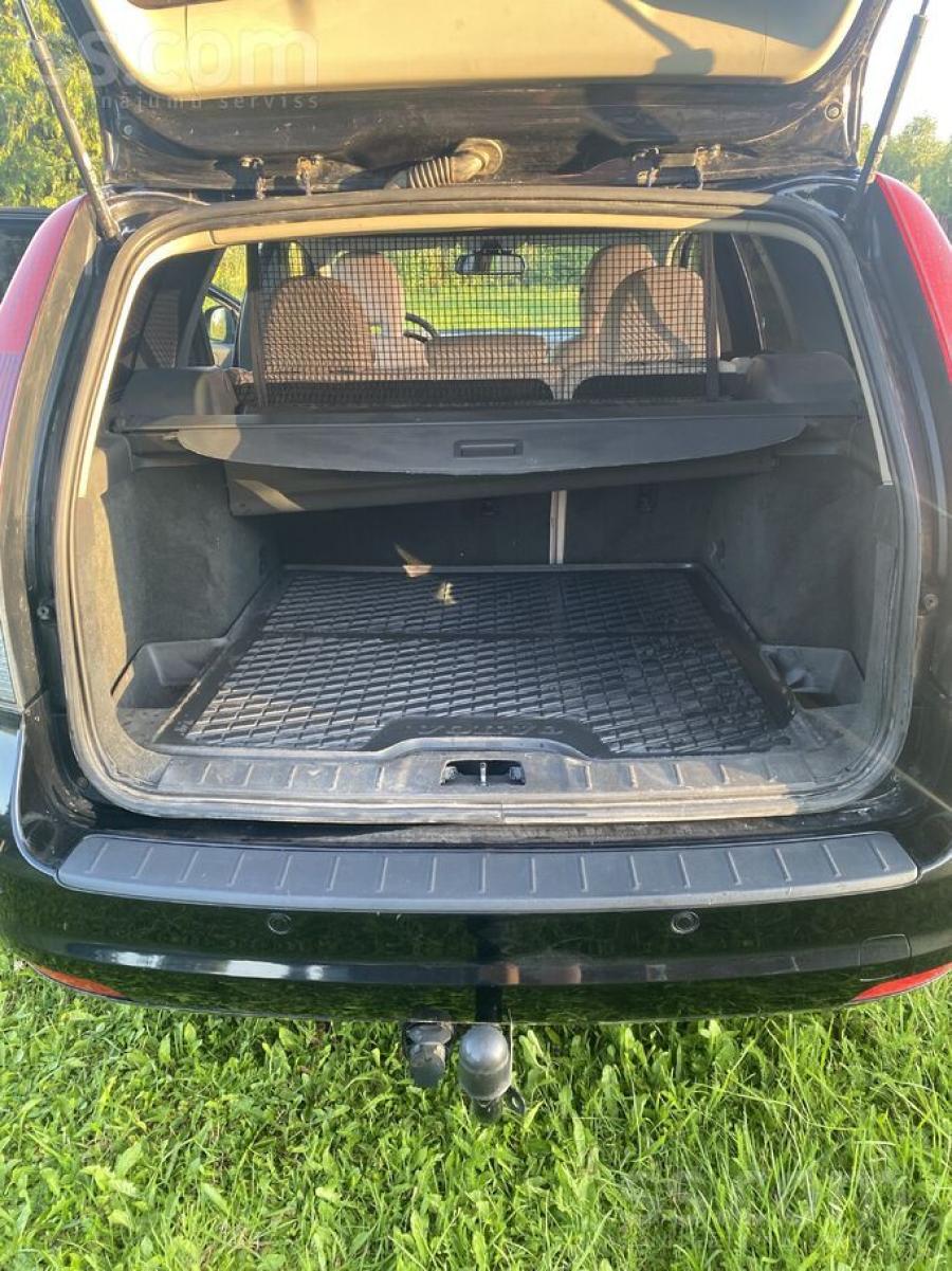 Melns Volvo V50 2012 Rēzekne, ar dzinēja tilpumu 1.60 L un nobraukumu 242 tūkst. km par 3000 €, foto 7 vietnē AUTOMOTO.COM.LV