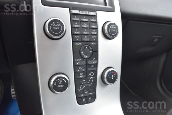 Black Volvo V50 2012 in Kuldiga, with an engine capacity of 1.60 L and mileage of 0 thousand km for 5990 €, photo 10 on AUTOMOTO.COM.LV