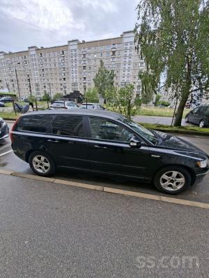 Черный Вольво В50 2012 в Рига, объемом двигателя 1.60 л и пробегом 193 тыс. км за 4500 €, фото 5 на AUTOMOTO.COM.LV