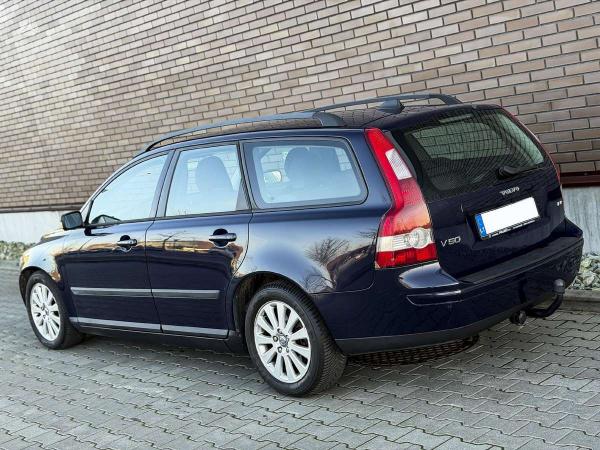 Zils Volvo V50 2005 Klaipėda, ar dzinēja tilpumu 1.60 L un nobraukumu 220 tūkst. km par 1700 €, foto 1 vietnē AUTOMOTO.COM.LV