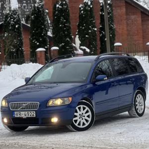 Blue Volvo V50 2006 in Dobele, with an engine capacity of 2.00 L and mileage of 425 thousand km for 2450 €, photo 2 on AUTOMOTO.COM.LV