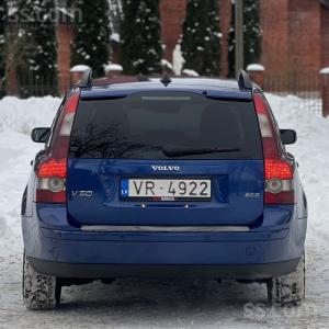 Blue Volvo V50 2006 in Dobele, with an engine capacity of 2.00 L and mileage of 425 thousand km for 2450 €, photo 6 on AUTOMOTO.COM.LV