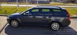 Zils Volvo V50 2009 Daugavpils, ar dzinēja tilpumu 2.00 L un nobraukumu 219 tūkst. km par 3000 €, foto 8 vietnē AUTOMOTO.COM.LV