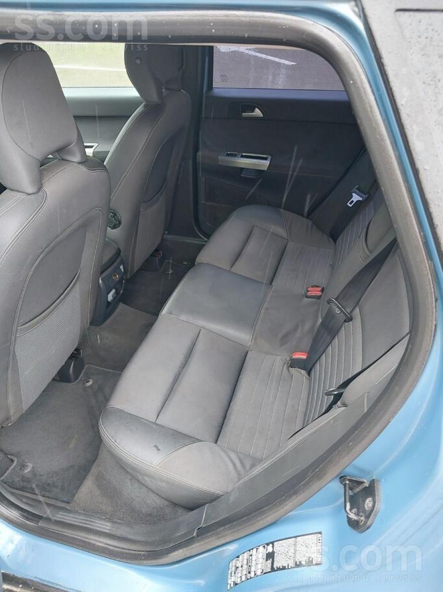 Zils Volvo V50 2004 Alūksne, ar dzinēja tilpumu 2.00 L un nobraukumu 0 tūkst. km par 1800 €, foto 14 vietnē AUTOMOTO.COM.LV