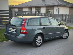 Zils Volvo V50 2004 Jelgava, ar dzinēja tilpumu 2.00 L un nobraukumu 357 tūkst. km par 2300 €, foto 6 vietnē AUTOMOTO.COM.LV