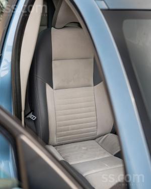 Zils Volvo V50 2004 Kuldīga, ar dzinēja tilpumu 2.40 L un nobraukumu 299 tūkst. km par 3150 €, foto 13 vietnē AUTOMOTO.COM.LV