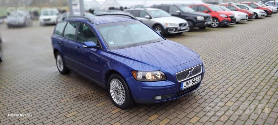 Blue Volvo V50 2005 in Talsi, with an engine capacity of 2.00 L and mileage of 373 thousand km for 2970 €, photo 12 on AUTOMOTO.COM.LV