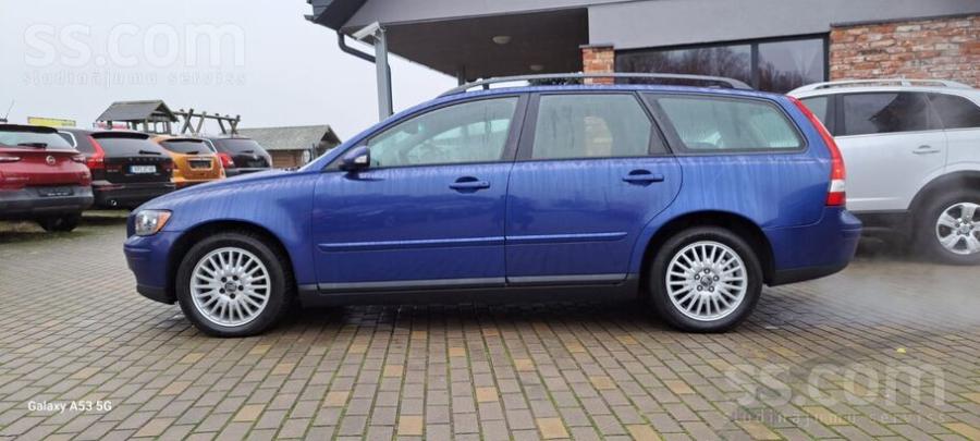Blue Volvo V50 2005 in Talsi, with an engine capacity of 2.00 L and mileage of 373 thousand km for 2970 €, photo 18 on AUTOMOTO.COM.LV