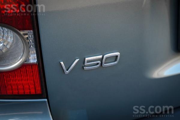 Blue Volvo V50 2005 in Riga, with an engine capacity of 1.60 L and mileage of 0 thousand km for 2495 €, photo 7 on AUTOMOTO.COM.LV