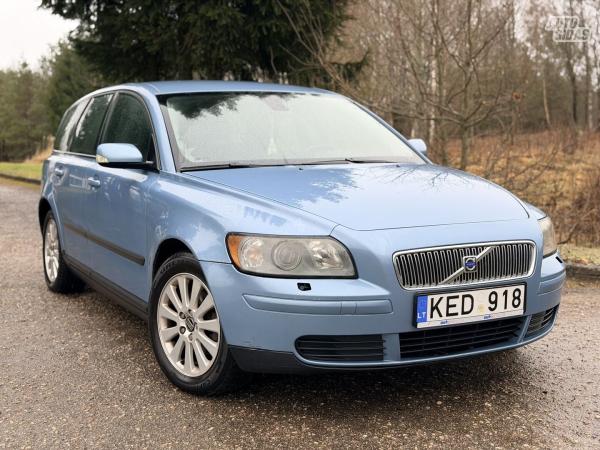 Blue Volvo V50 2005 in Utena, with an engine capacity of 1.80 L and mileage of 315 thousand km for 550 €, photo 4 on AUTOMOTO.COM.LV