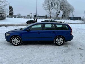 Blue Volvo V50 2005 in Taurage, with an engine capacity of 1.56 L and mileage of 306 thousand km for 1480 €, photo 4 on AUTOMOTO.COM.LV
