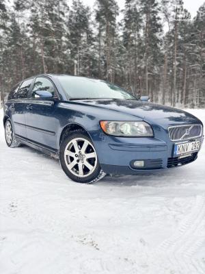Blue Volvo V50 2005 in Ignalina, with an engine capacity of 1.60 L and mileage of 294 thousand km for 1700 €, photo  on AUTOMOTO.COM.LV