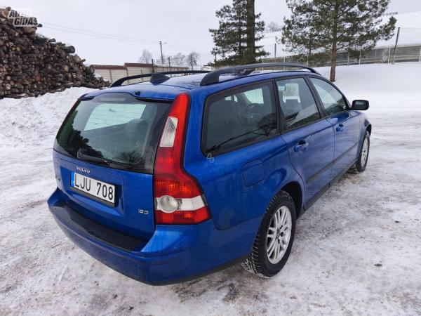 Blue Volvo V50 2005 in Taurage, with an engine capacity of 1.60 L and mileage of 354 thousand km for 1850 €, photo 4 on AUTOMOTO.COM.LV
