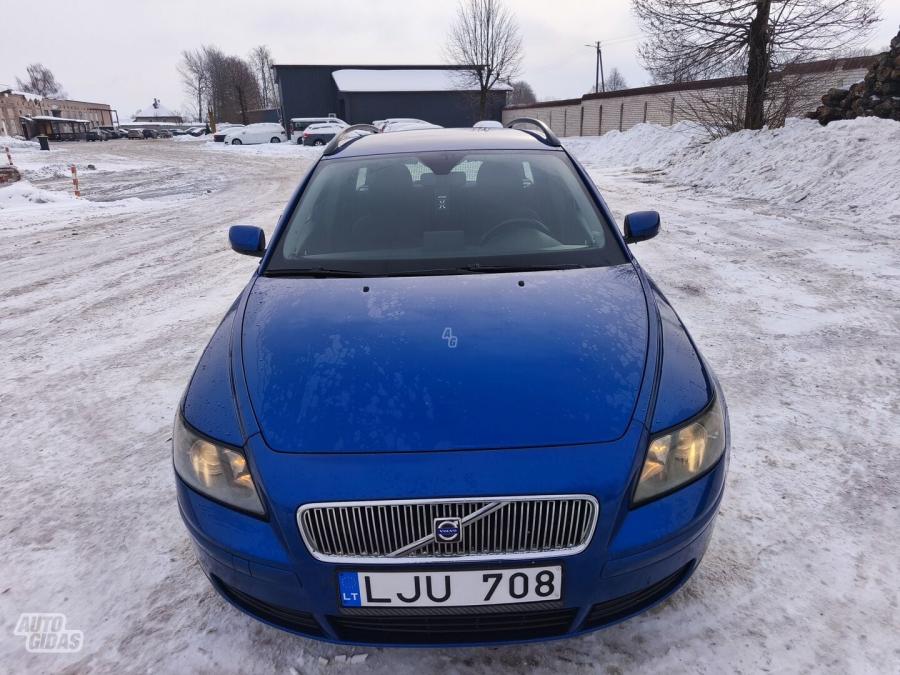 Blue Volvo V50 2005 in Taurage, with an engine capacity of 1.60 L and mileage of 354 thousand km for 1850 €, photo 5 on AUTOMOTO.COM.LV