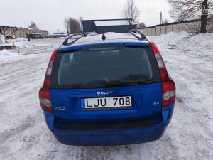 Blue Volvo V50 2005 in Taurage, with an engine capacity of 1.60 L and mileage of 354 thousand km for 1850 €, photo 6 on AUTOMOTO.COM.LV