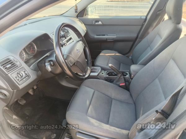 Синий Вольво В50 2005 в Таллин, объемом двигателя 1.60 л и пробегом 332 тыс. км за 1000 €, фото 11 на AUTOMOTO.COM.LV