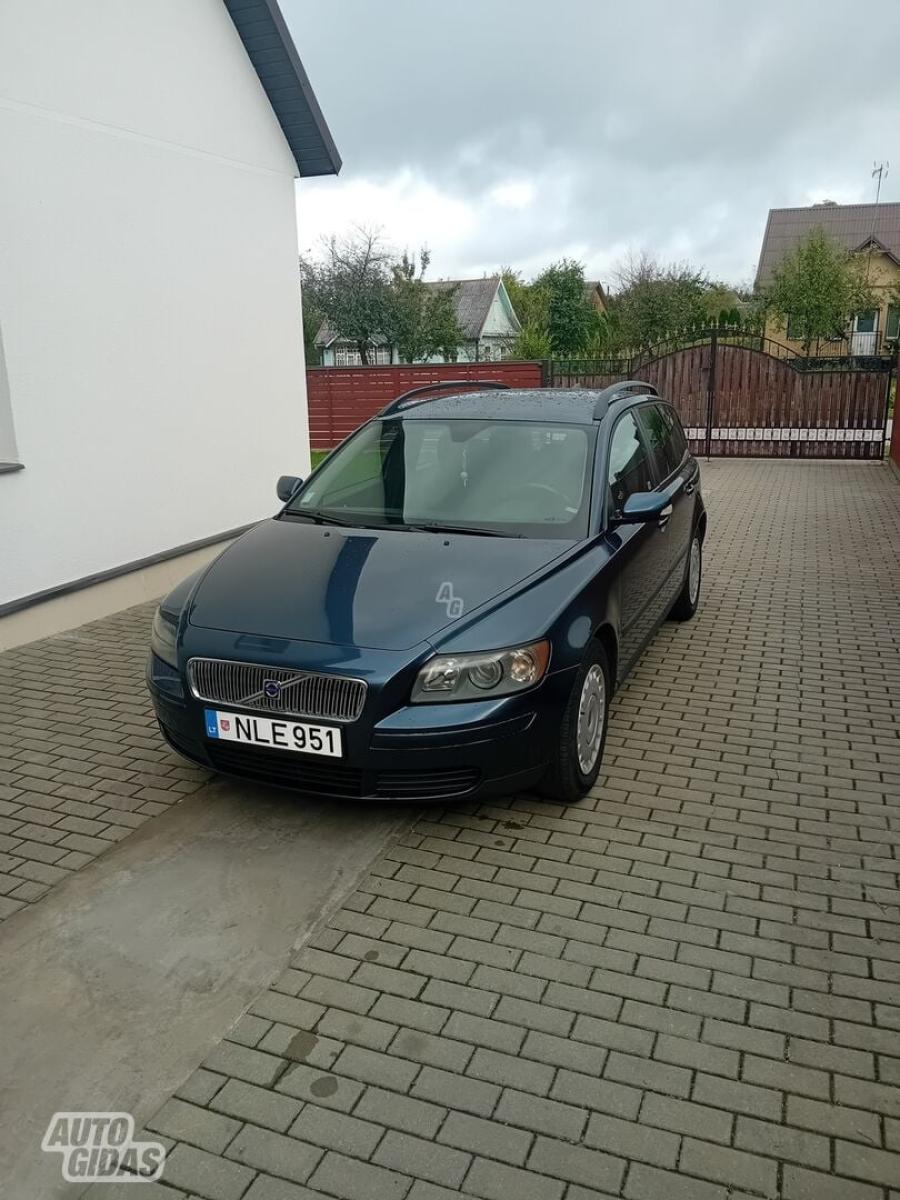 Blue Volvo V50 2005 in Vilnius, with an engine capacity of 1.60 L and mileage of 248 thousand km for 2100 €, photo 6 on AUTOMOTO.COM.LV