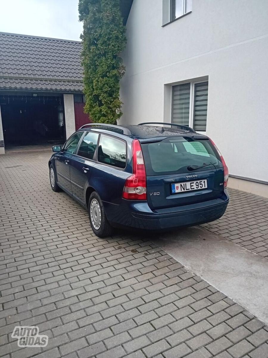Blue Volvo V50 2005 in Vilnius, with an engine capacity of 1.60 L and mileage of 248 thousand km for 2100 €, photo 8 on AUTOMOTO.COM.LV