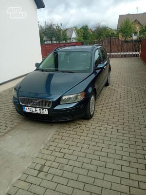 Blue Volvo V50 2005 in Vilnius, with an engine capacity of 1.60 L and mileage of 248 thousand km for 2100 €, photo 18 on AUTOMOTO.COM.LV