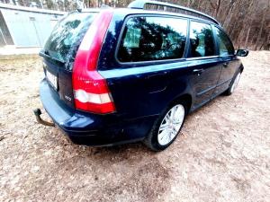 Zils Volvo V50 2005 Rīga, ar dzinēja tilpumu 2.00 L un nobraukumu 250 tūkst. km par 2200 €, foto 5 vietnē AUTOMOTO.COM.LV