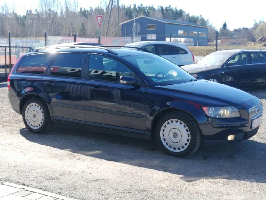 Zils Volvo V50 2005 Valmiera, ar dzinēja tilpumu 2.00 L un nobraukumu 153 tūkst. km par 3990 €, foto 5 vietnē AUTOMOTO.COM.LV