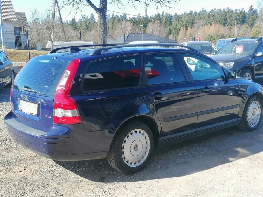 Zils Volvo V50 2005 Valmiera, ar dzinēja tilpumu 2.00 L un nobraukumu 153 tūkst. km par 3990 €, foto 6 vietnē AUTOMOTO.COM.LV