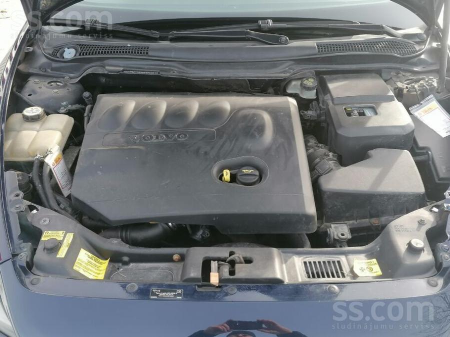 Zils Volvo V50 2005 Valmiera, ar dzinēja tilpumu 2.00 L un nobraukumu 153 tūkst. km par 3990 €, foto 16 vietnē AUTOMOTO.COM.LV
