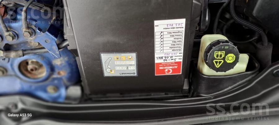 Zils Volvo V50 2005 Talsi, ar dzinēja tilpumu 2.00 L un nobraukumu 373 tūkst. km par 2970 €, foto 3 vietnē AUTOMOTO.COM.LV