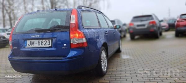 Zils Volvo V50 2005 Talsi, ar dzinēja tilpumu 2.00 L un nobraukumu 373 tūkst. km par 2970 €, foto 7 vietnē AUTOMOTO.COM.LV