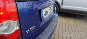 Zils Volvo V50 2005 Talsi, ar dzinēja tilpumu 2.00 L un nobraukumu 373 tūkst. km par 2970 €, foto 12 vietnē AUTOMOTO.COM.LV
