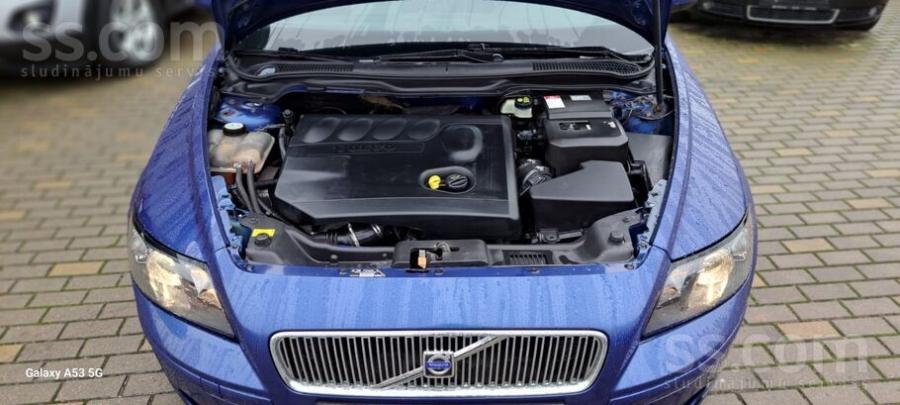 Zils Volvo V50 2005 Talsi, ar dzinēja tilpumu 2.00 L un nobraukumu 373 tūkst. km par 2970 €, foto 14 vietnē AUTOMOTO.COM.LV