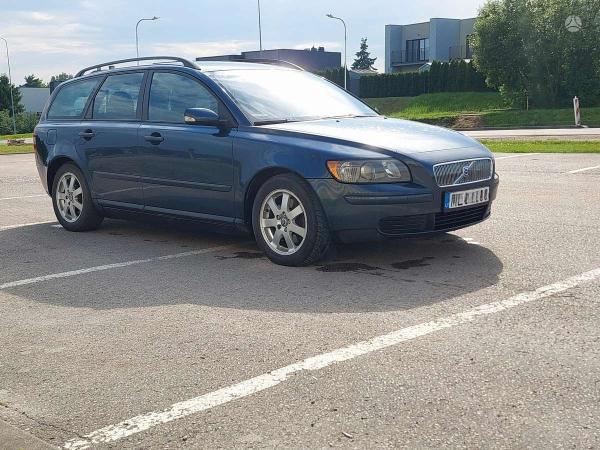 Blue Volvo V50 2005 in Kaunas, with an engine capacity of 2.00 L and mileage of 340 thousand km for 2650 €, photo 7 on AUTOMOTO.COM.LV