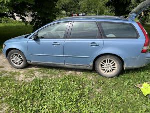 Blue Volvo V50 2005 in Lazdijai, with an engine capacity of 1.80 L and mileage of 405 thousand km for 650 €, photo 6 on AUTOMOTO.COM.LV
